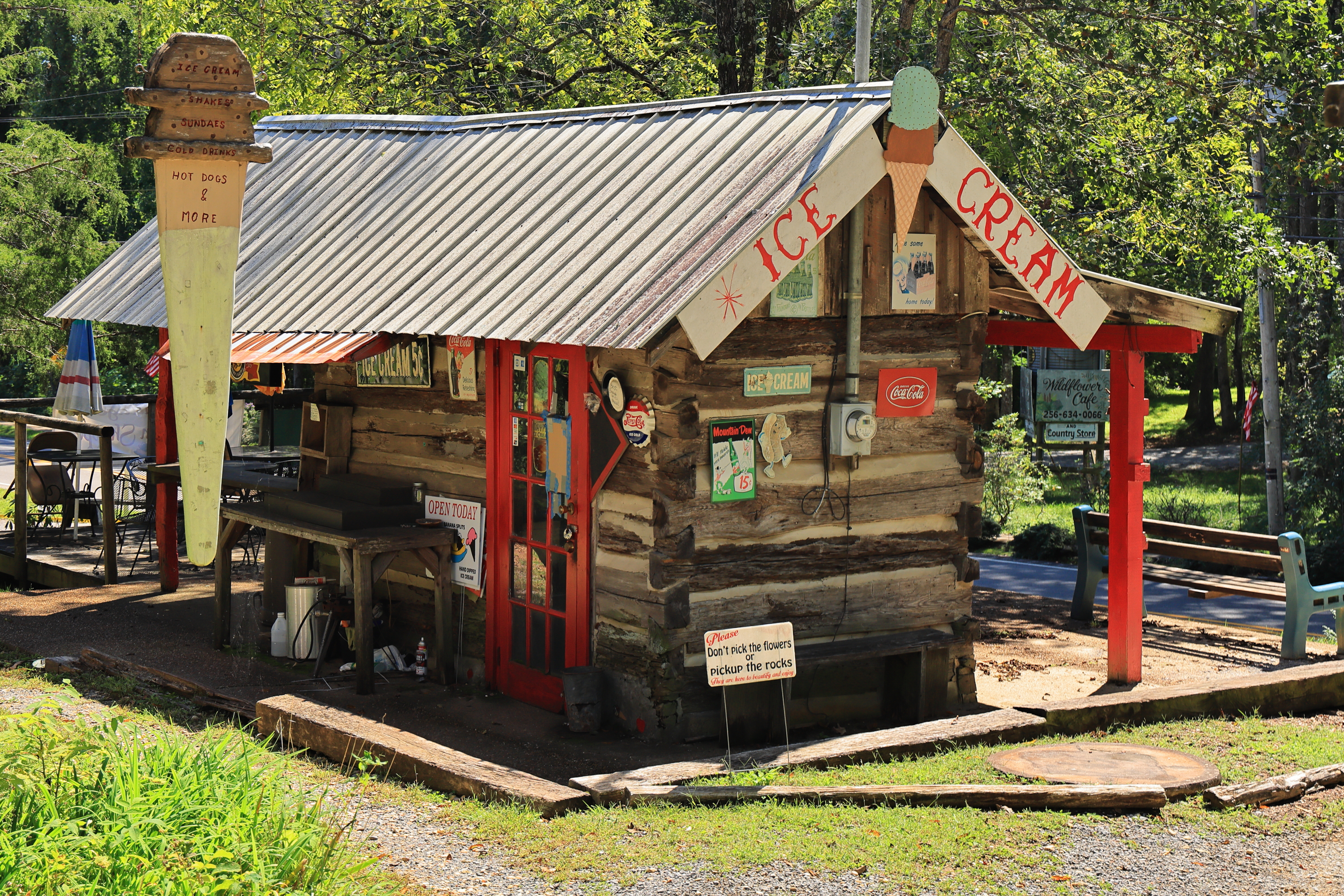 Shopping – Mentone, Alabama
